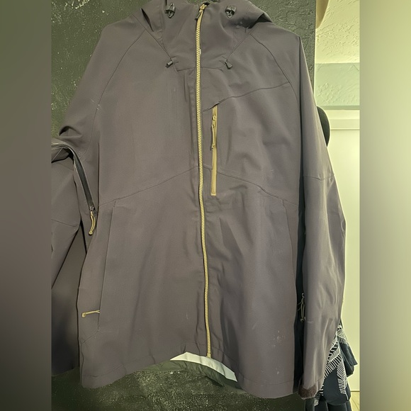 Flylow | Jackets & Coats | Deep Purple Womens Goretex Flylow Ski Jacket ...